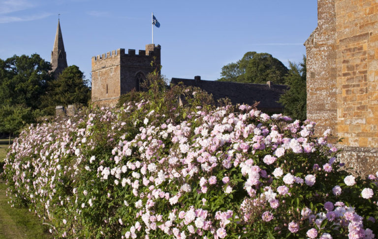 Castle & Gardens - Broughton Castle
