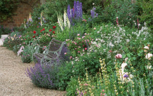 Castle & Gardens - Broughton Castle
